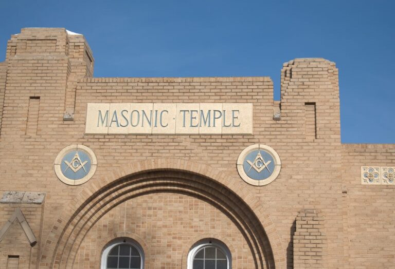 What Does The Freemason Handshake Look Like - Esoteric Masons