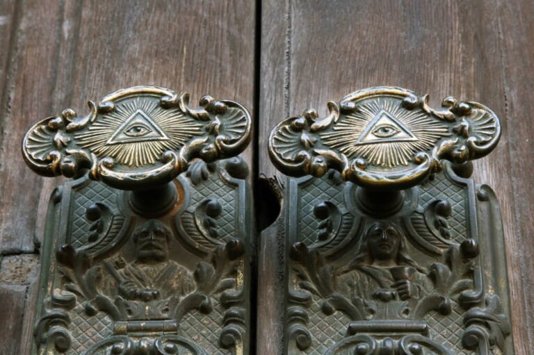 How To Make A Secret Handshake - Esoteric Masons