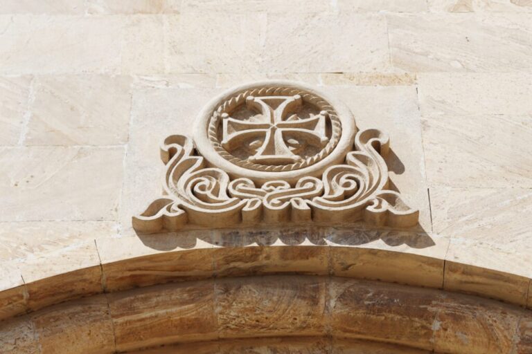 How Do Freemasons Shake Hands - Esoteric Masons