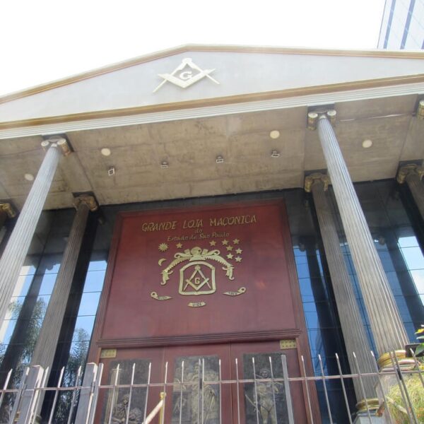 What Does A Masonic Handshake Look Like - Esoteric Masons